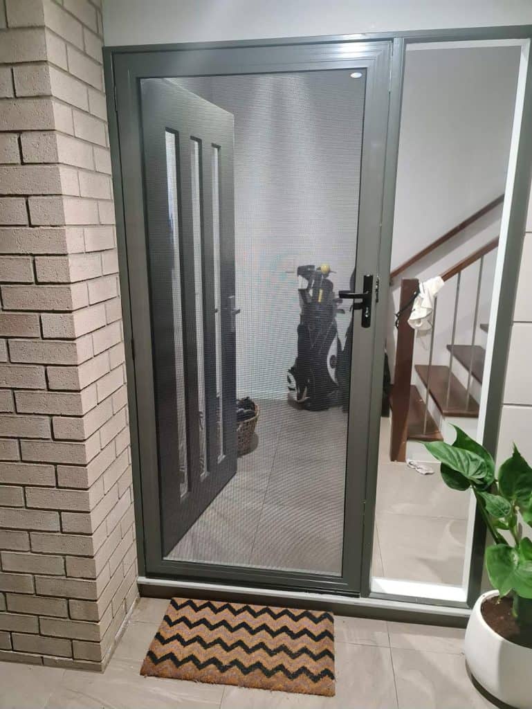 Top 5 Reasons to Get Crimsafe Security Screens for Your Gold Coast Home