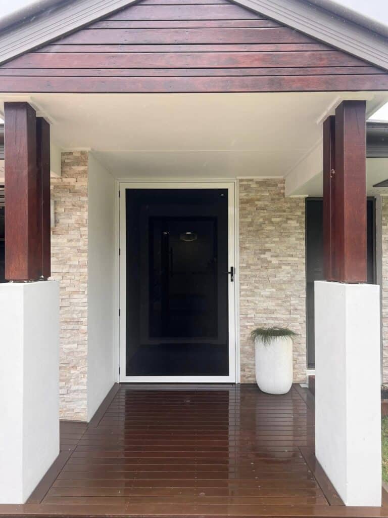 The perfect blend of style, safety, and comfort - XL Screens Security ...